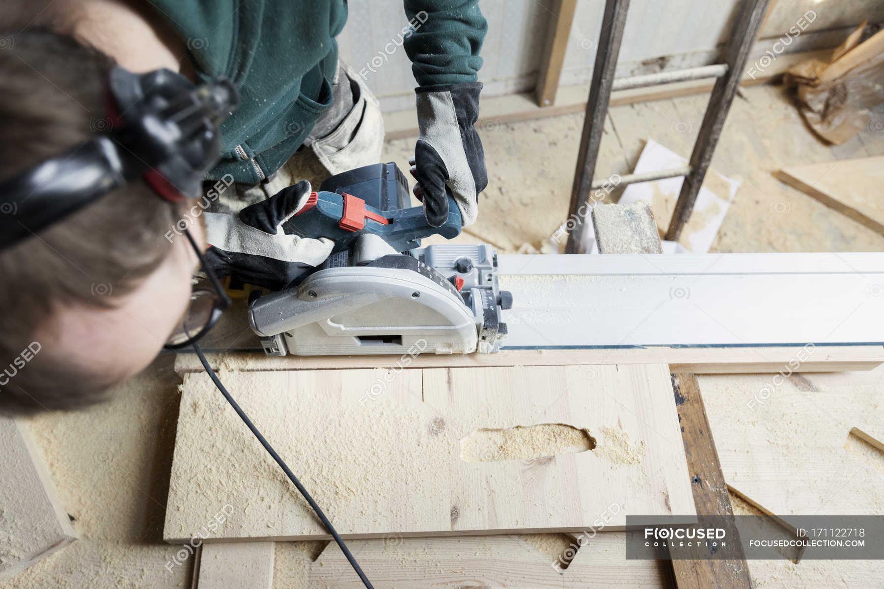 Man using power tool — diy, while - Stock Photo | #171122718