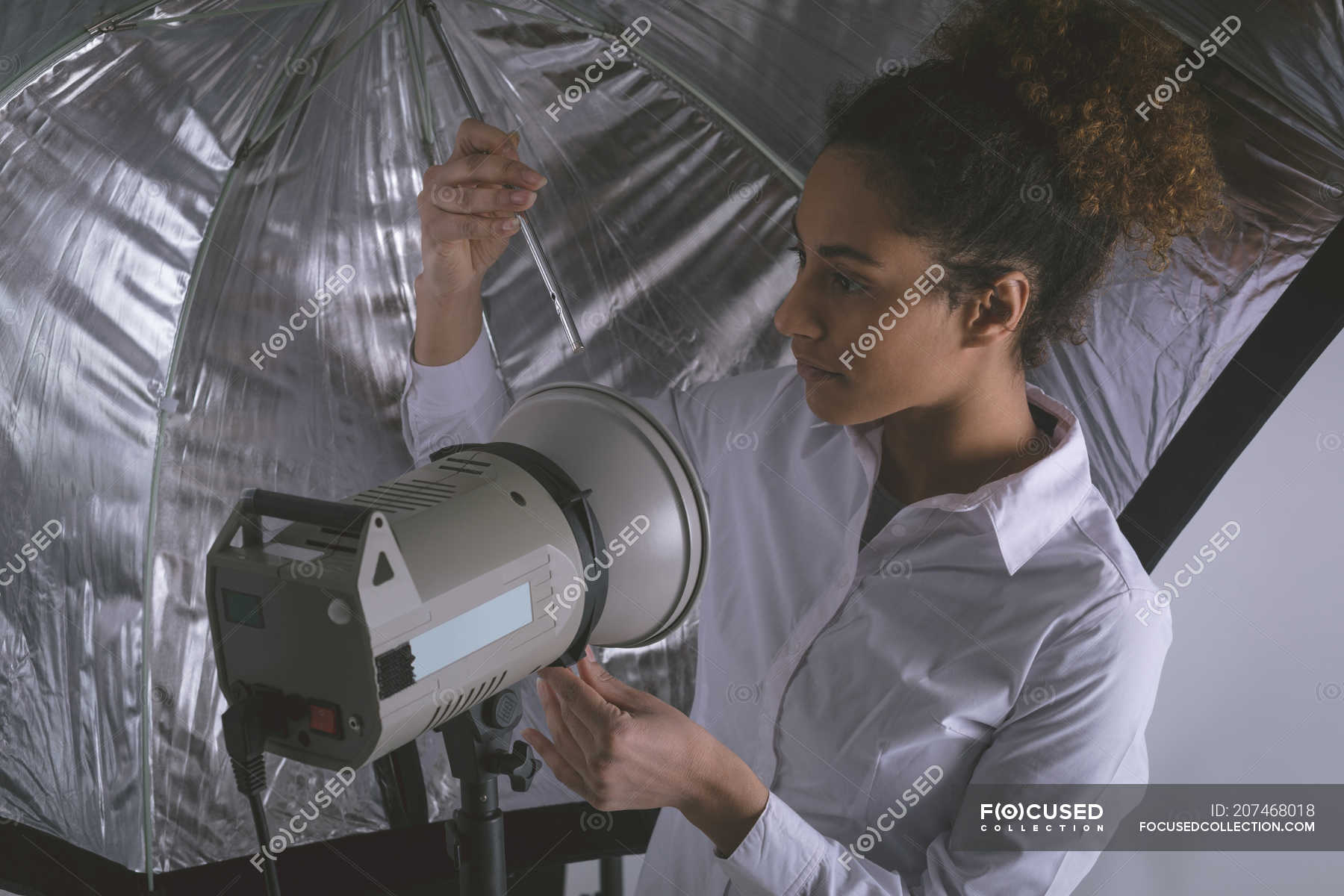 Strobe Light In Photography at George Tarenorerer blog