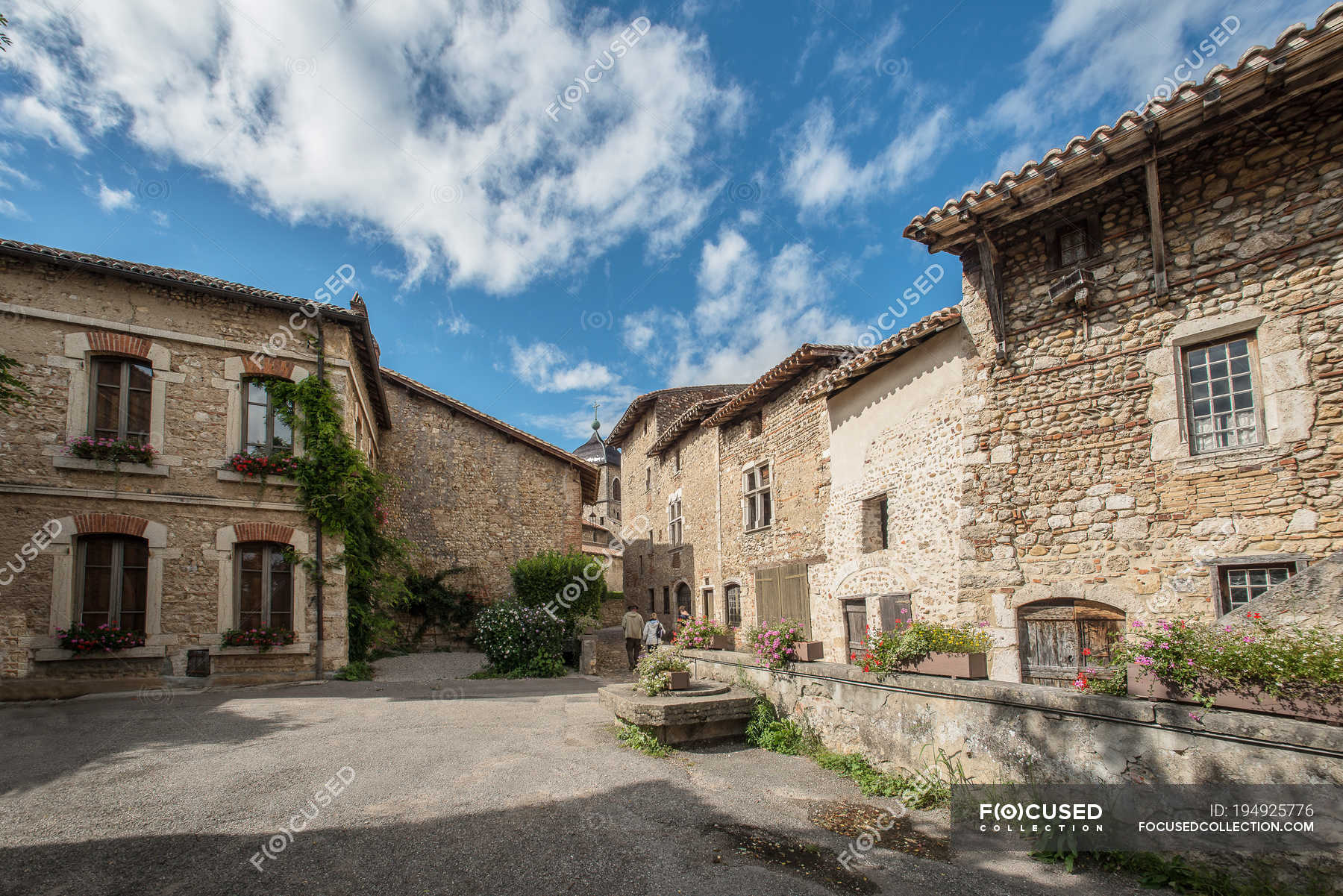Scenic view of Medieval town, Perouges, Rhone-Alpes, France — nobody ...