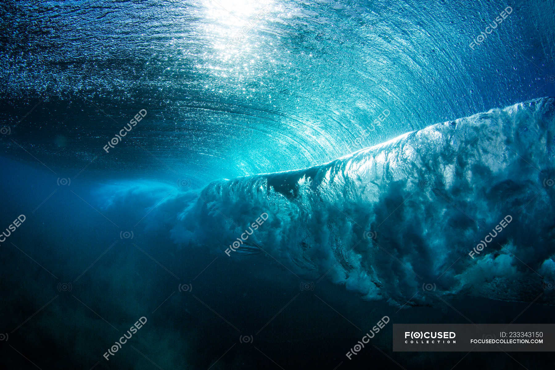 Underwater view of a wave breaking, Hawaii, America, USA — seascape ...